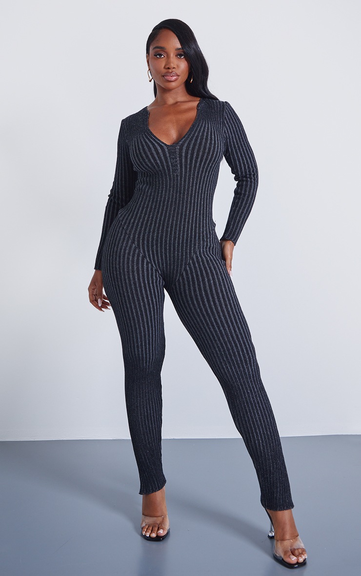 Night Out Outfits | What To Wear On A Night Out | PrettyLittleThing