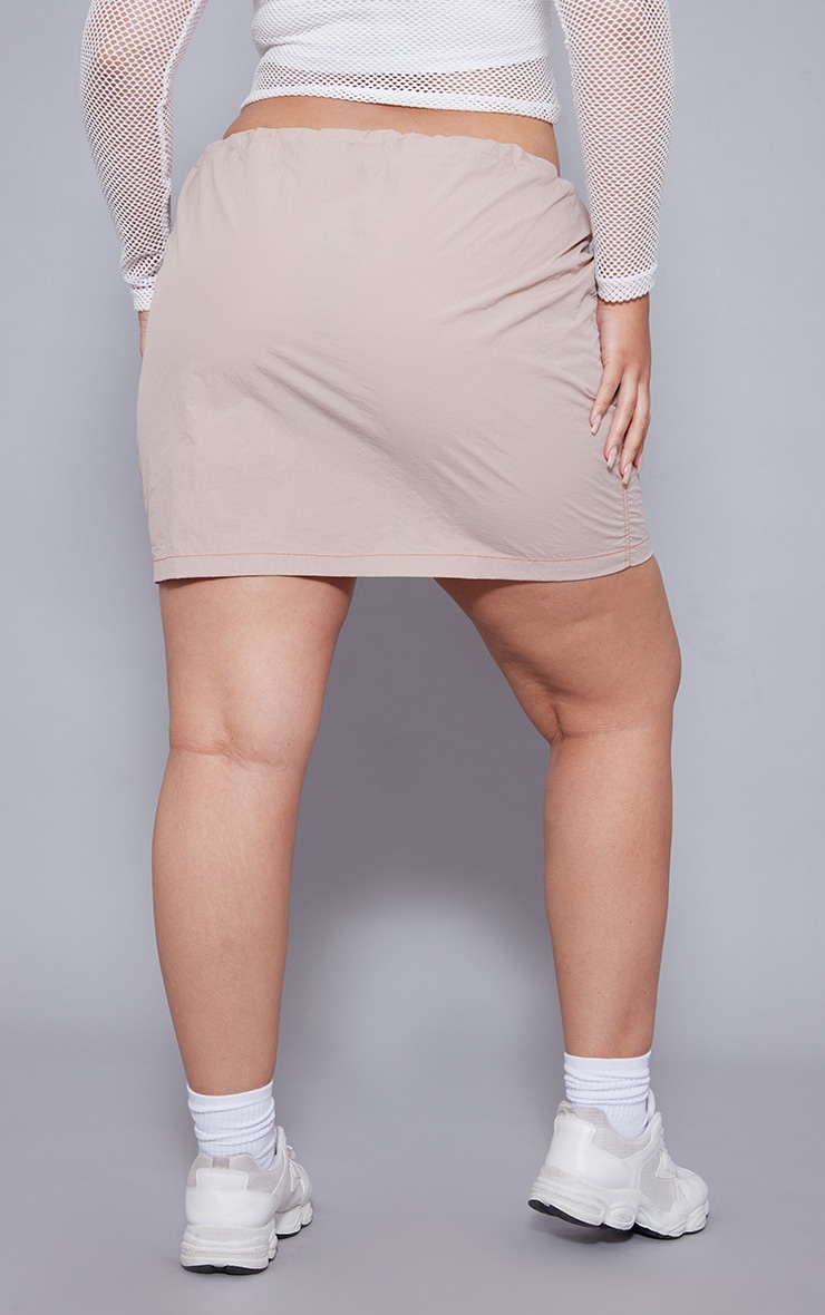 Plus Mini-jupe cargo en nylon gris pierre à détail coutures ...