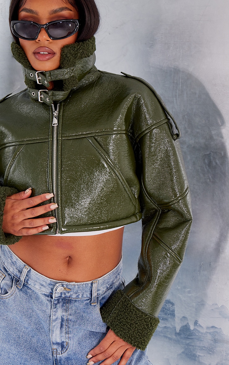 Forest Green Borg Lined Vinyl Cropped Jacket | PrettyLittleThing IE