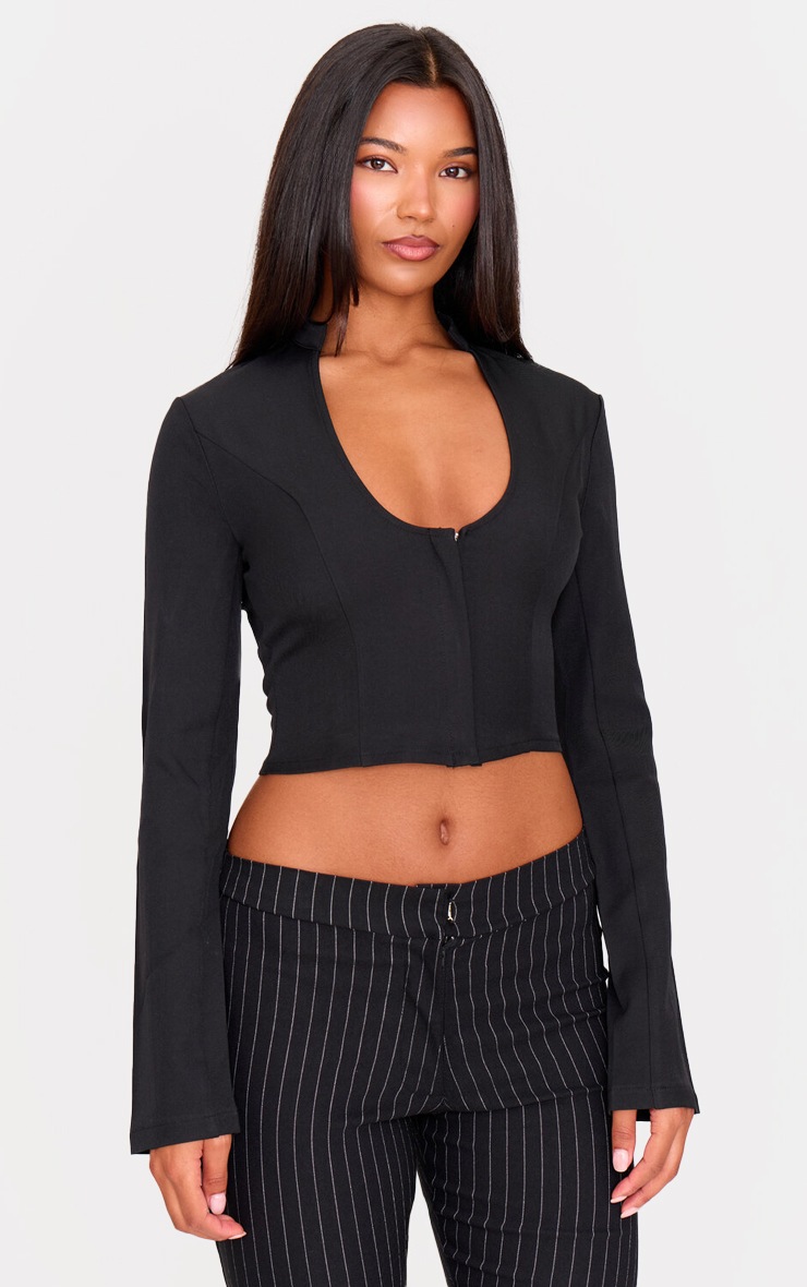 Low Cut Tops | V Neck Tops & Plunge Tops | PrettyLittleThing AUS