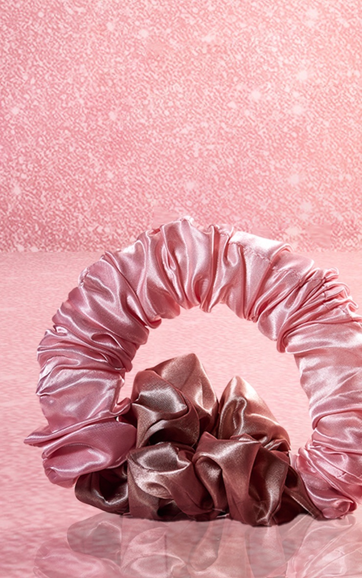 Brushworks Heatless Hair Brush Scrunchie Curling Set | Beauty | PLT