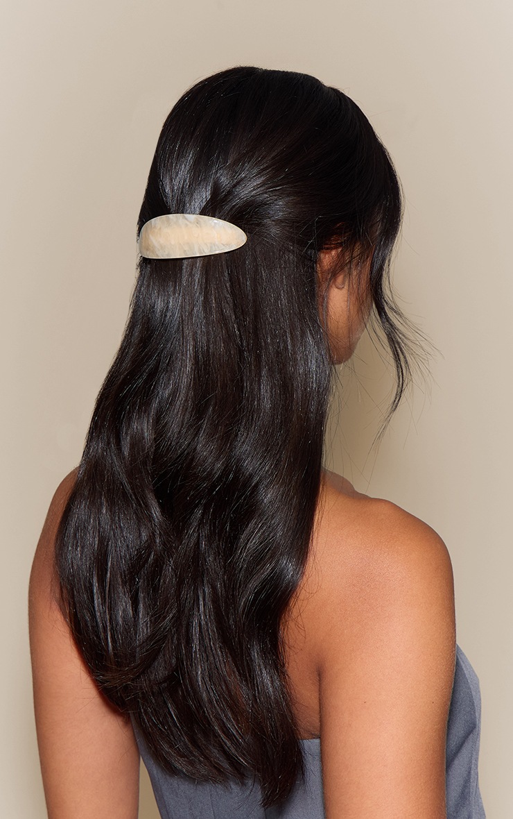 Resin Curved Hair Clip Multi-Pack | Accessories | PrettyLittleThing USA