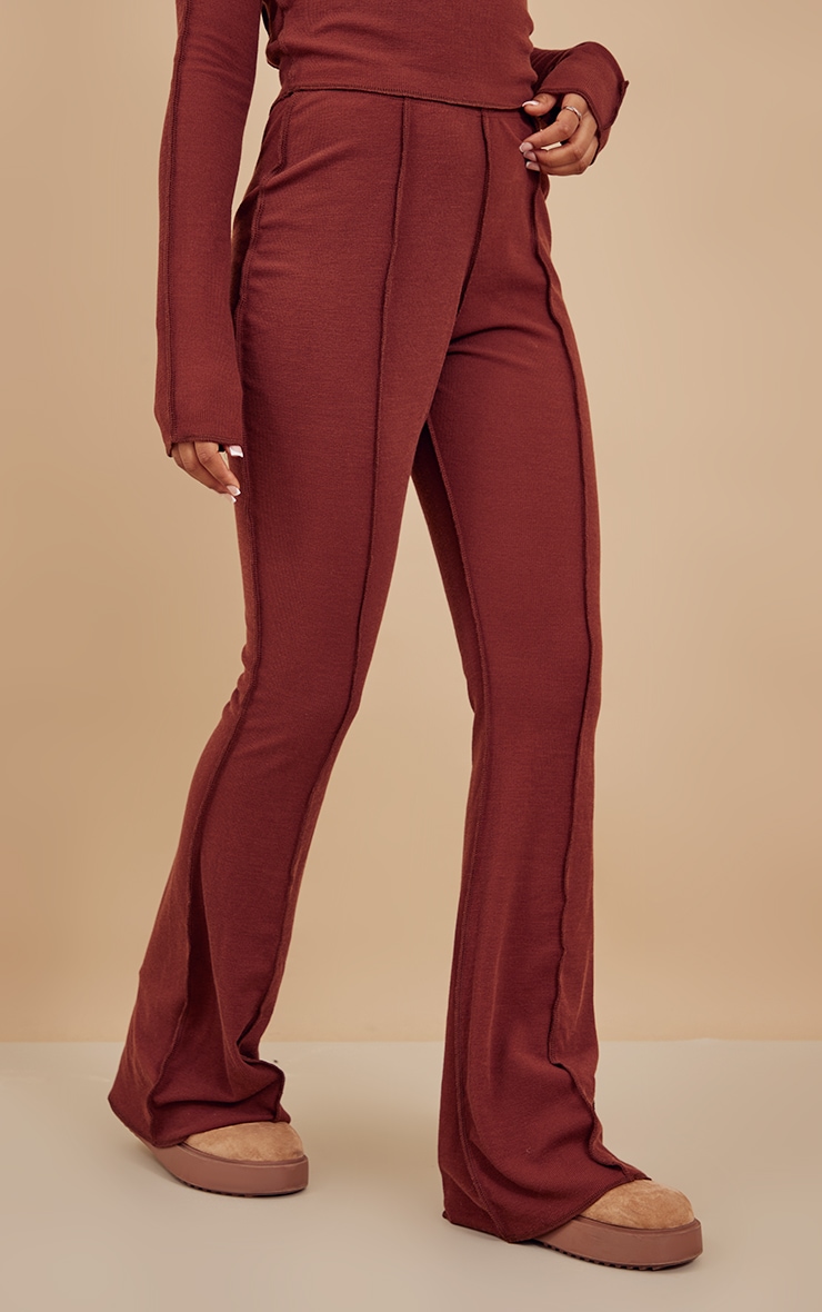 Mocha Brown Rib Exposed Seam Flared Pants | PrettyLittleThing QA