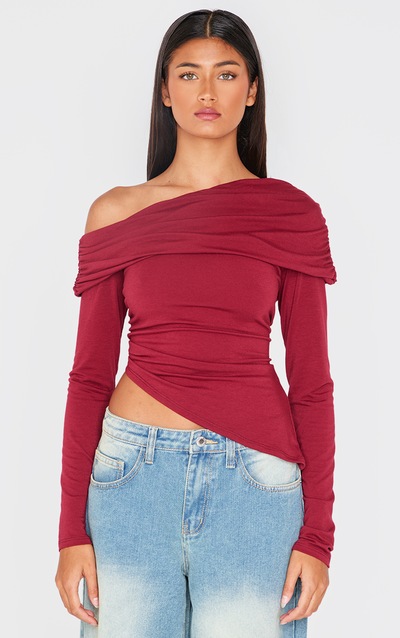 Womens burgundy tops | PrettyLittleThing AUS