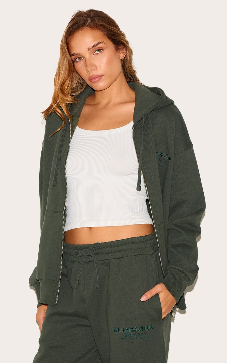 Green Tracksuits | PrettyLittleThing