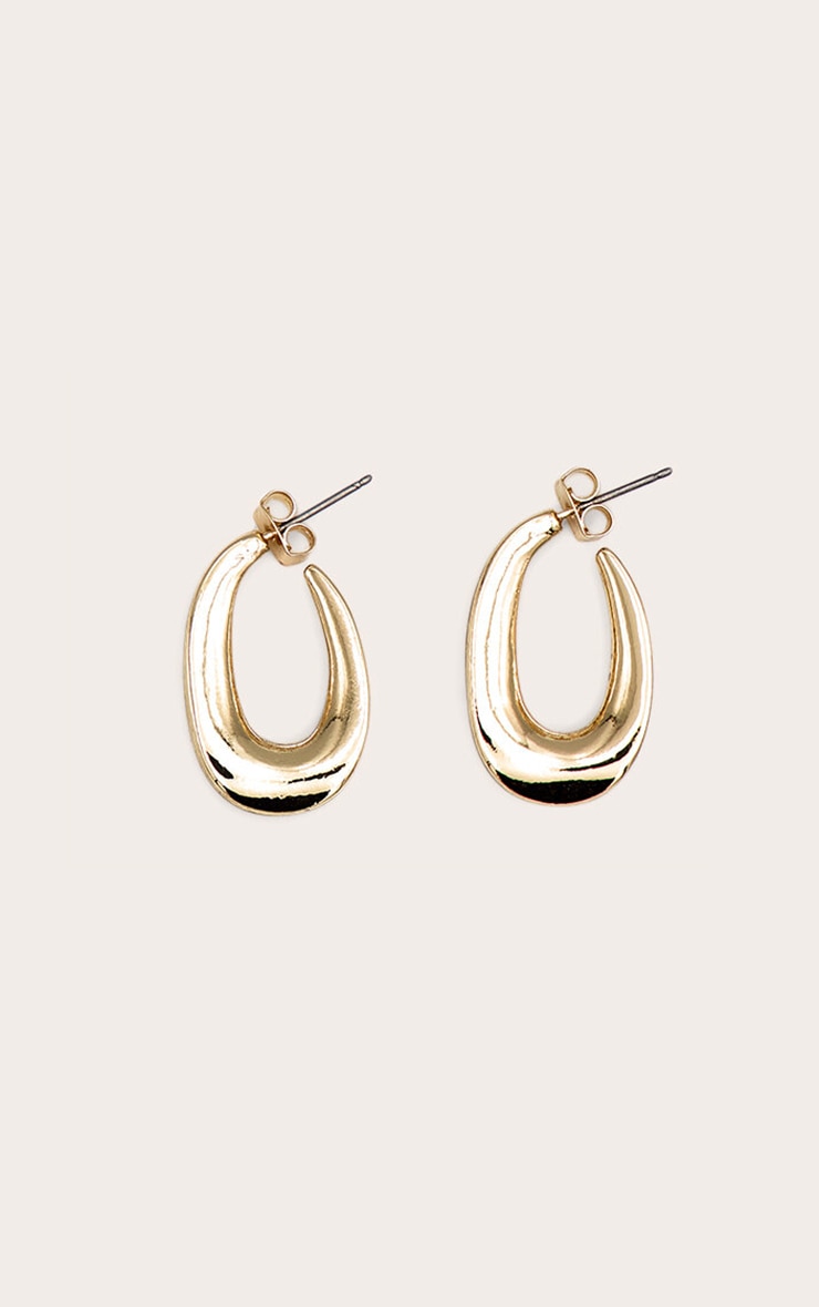 Gold Ridge Medium Hoop Earring | Accessories | PrettyLittleThing USA