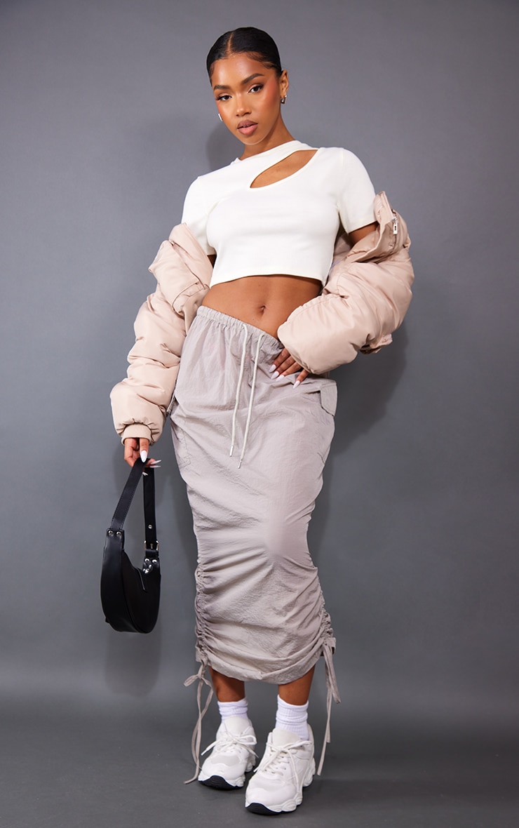 Cream Rib Cut Out Short Sleeve Crop Top | Tops | PLT