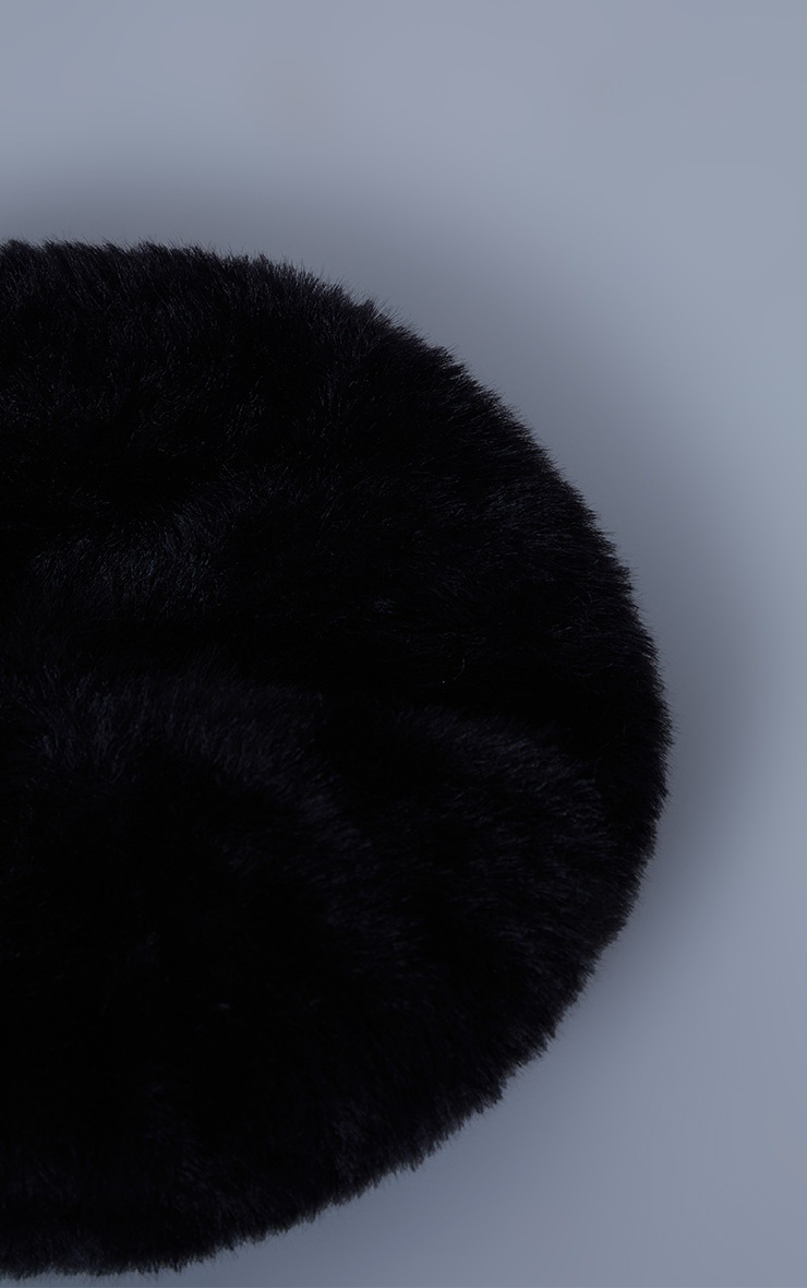Black Fluffy Beret | Accessories | PrettyLittleThing AUS