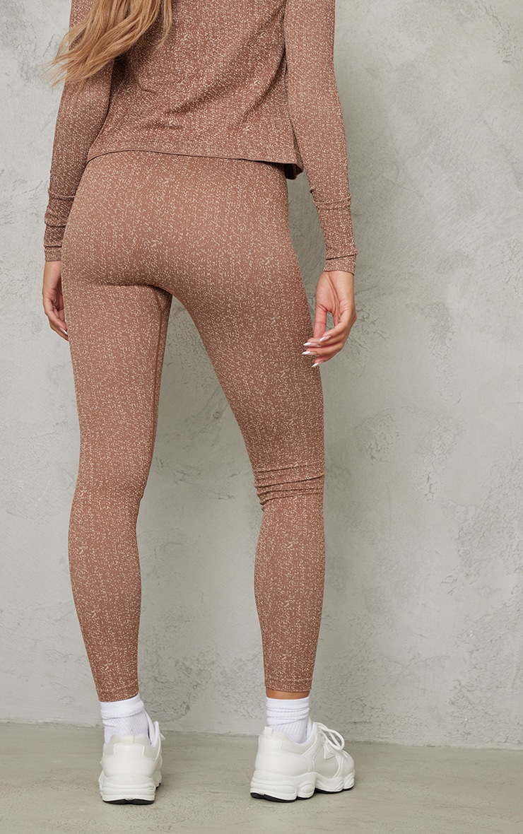 Prettylittlething Brown Textured Seamless Legging | PrettyLittleThing USA