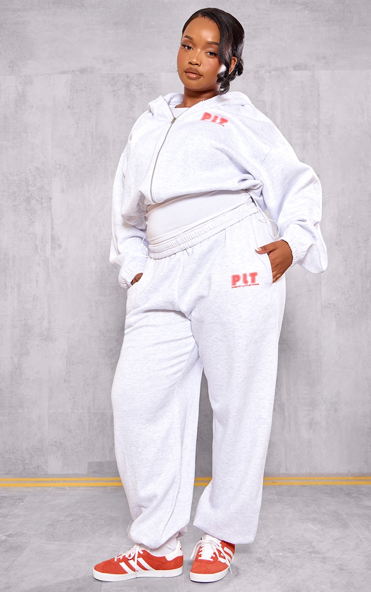 Plus Size Tracksuits | PrettyLittleThing