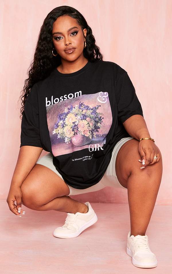 Plus Black Blossom Graphic T Shirt | Plus Size | PrettyLittleThing USA