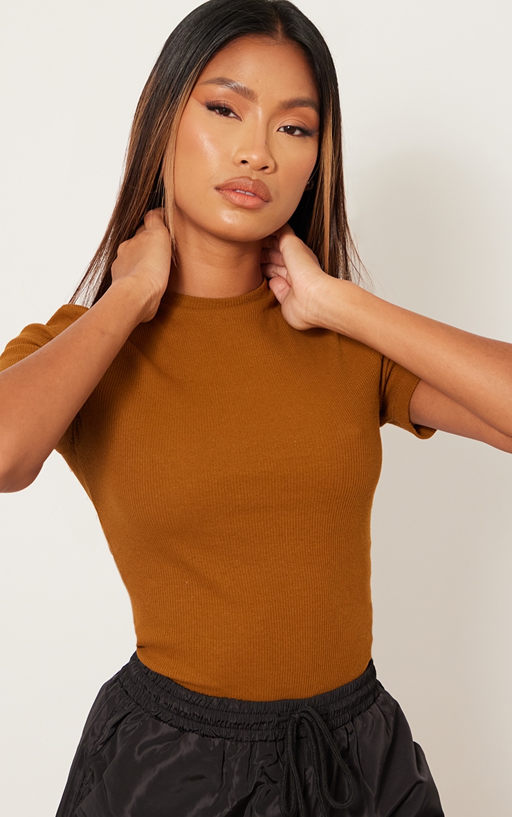 Camel Rib Short Sleeve T Shirt | PrettyLittleThing CA