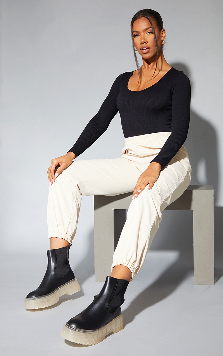 Black Snatched Rib Scoop Neck Bodysuit | Tops | PrettyLittleThing USA