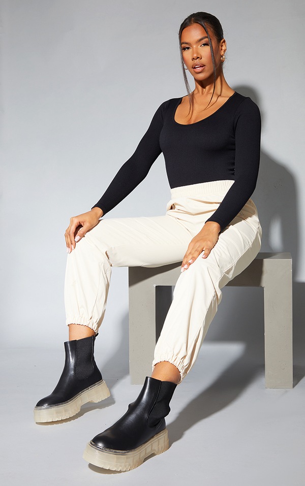 Black Snatched Rib Scoop Neck Bodysuit | Tops | PrettyLittleThing