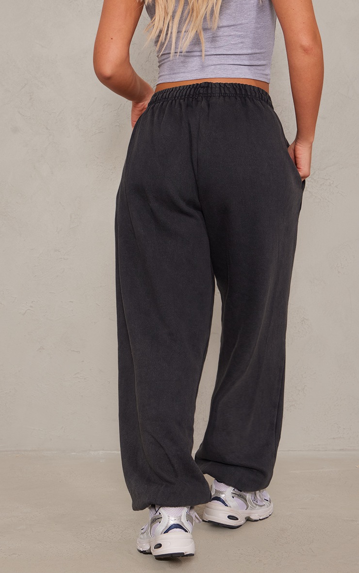 Charcoal Pintuck Detail Oversized Sweatpant | PrettyLittleThing USA