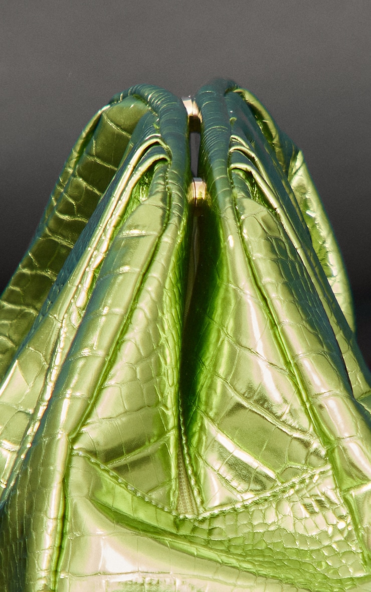 Pochette ample verte métallisée | PrettyLittleThing FR