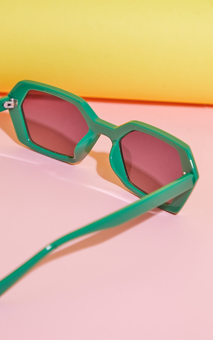 Green Diamond Detail Rectangular Frame Sunglasses | PrettyLittleThing AUS