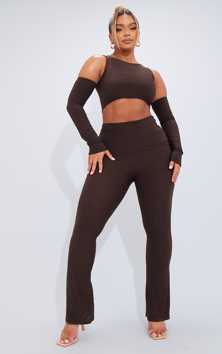 Shape Crop top moulant marron chocolat à épaules dénudées ...