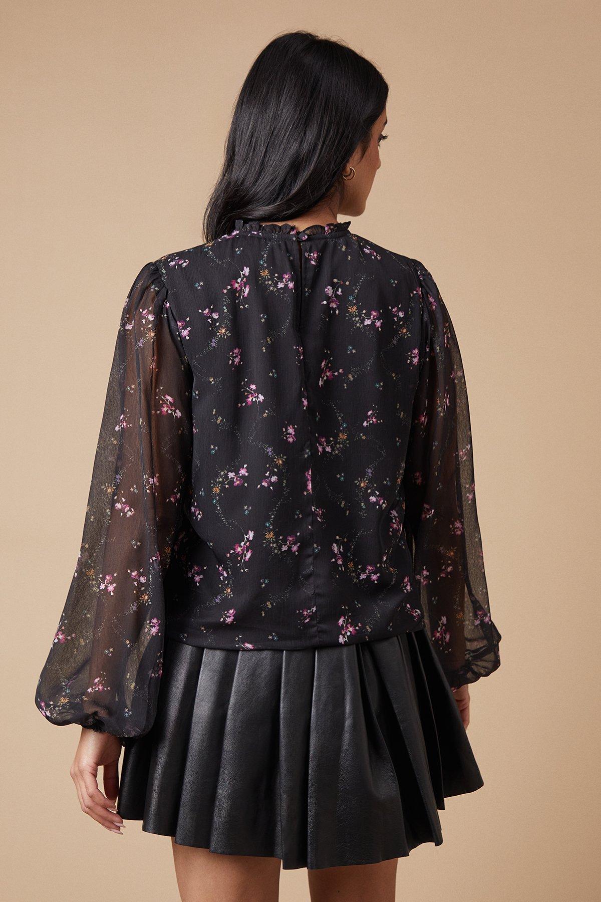 Oasis True Black Floral Chiffon Lace Trim Blouse | PrettyLittleThing