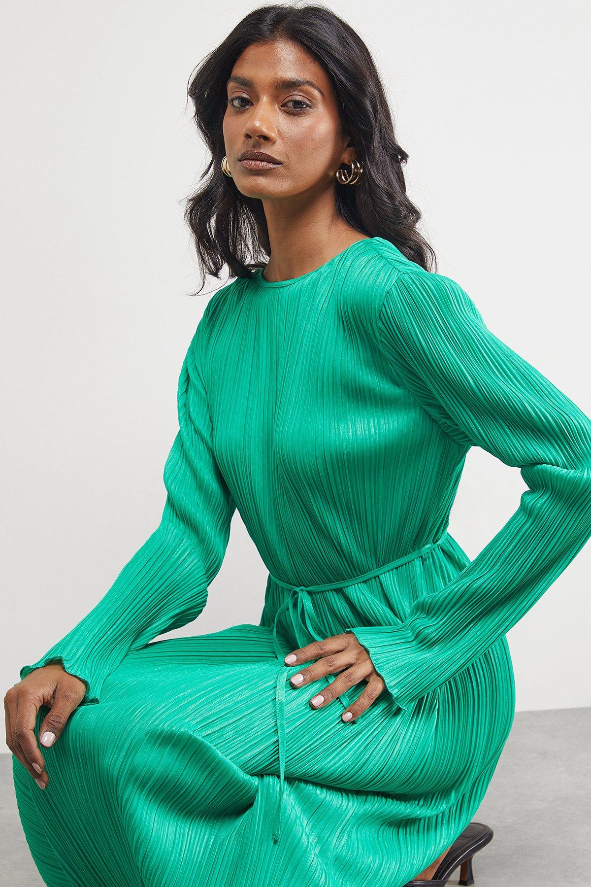 Warehouse Bright Green Plisse Belted Column Midi Dress | PrettyLittleThing