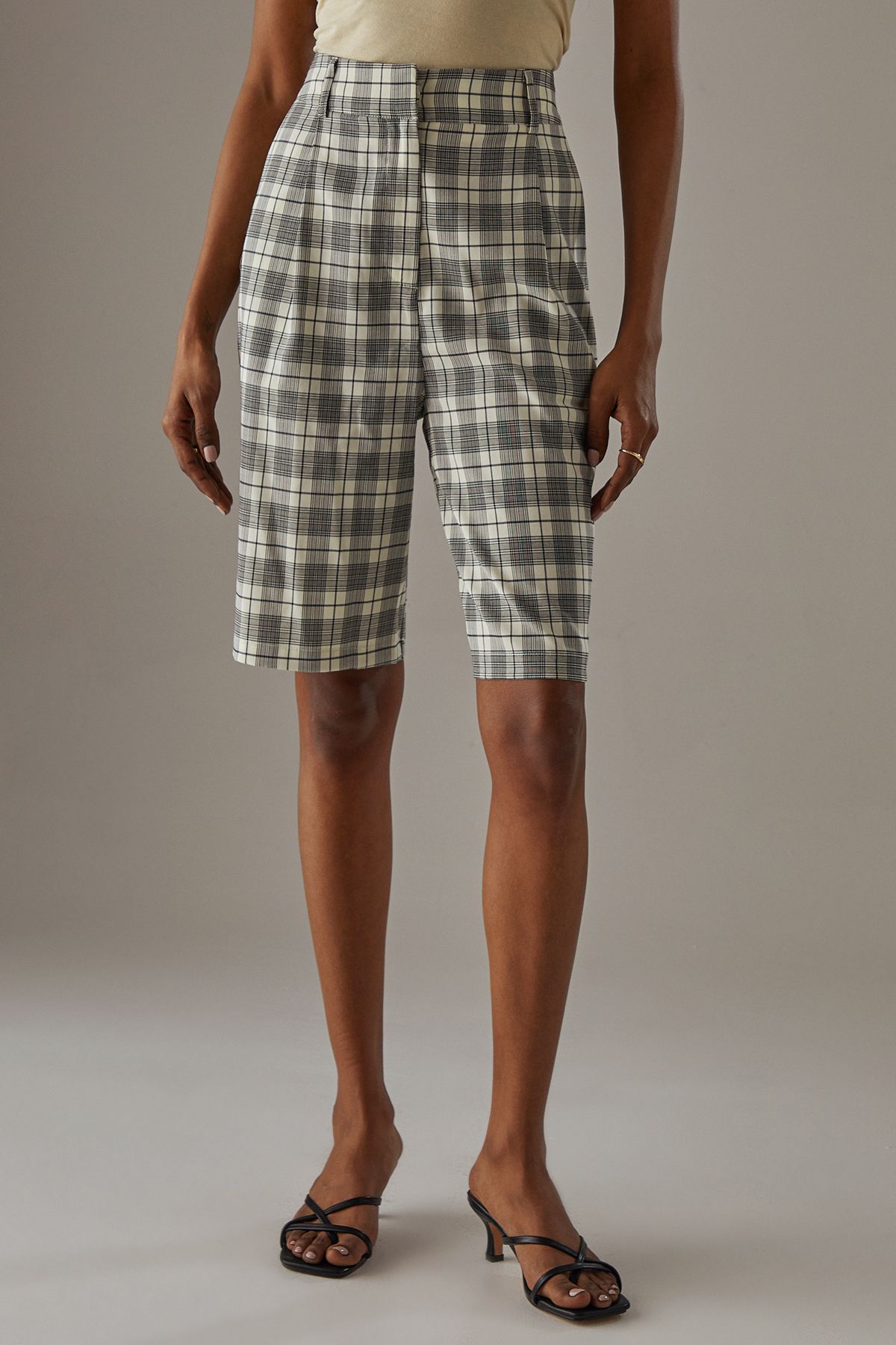 Warehouse Yellow Low Rise Bermuda Shorts | PLT