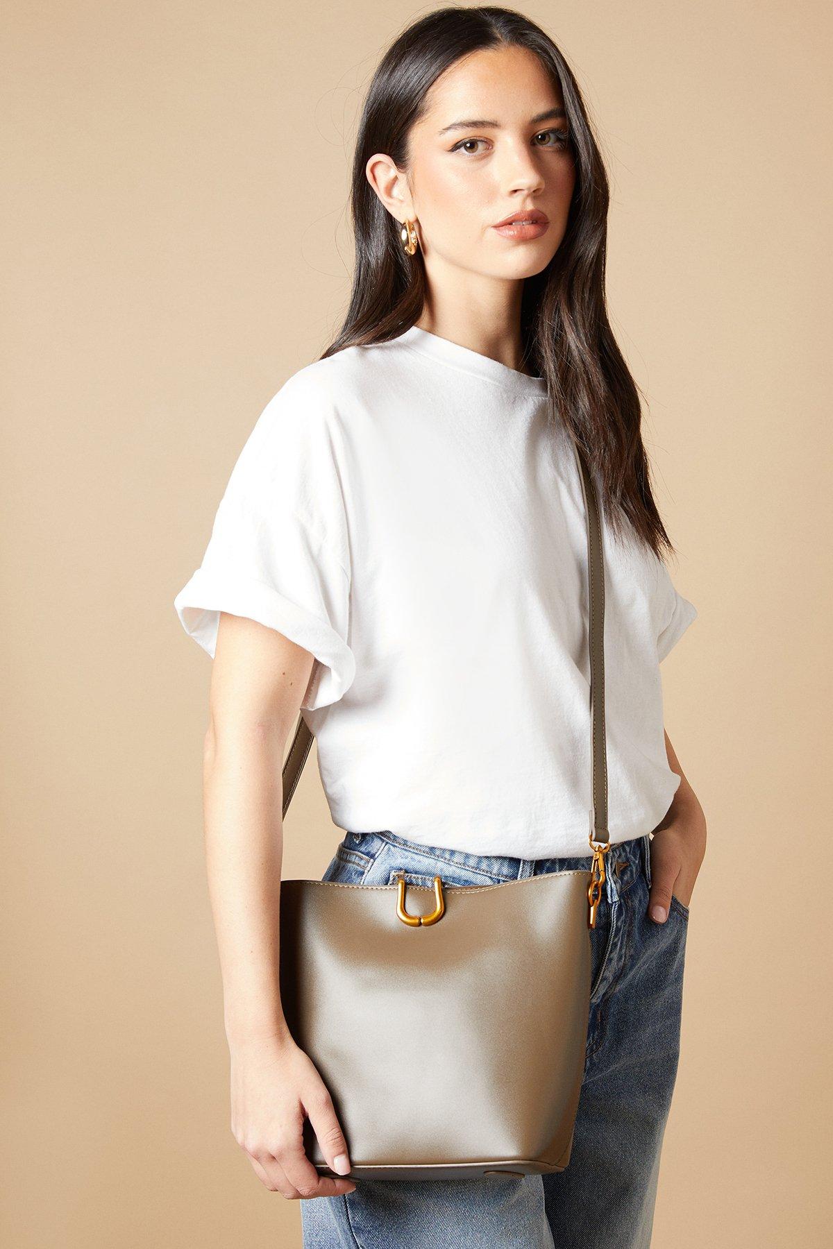 Oasis Brown Jenny Hardware Detail Bucket Bag With Inside Pocket | PrettyLittleThing