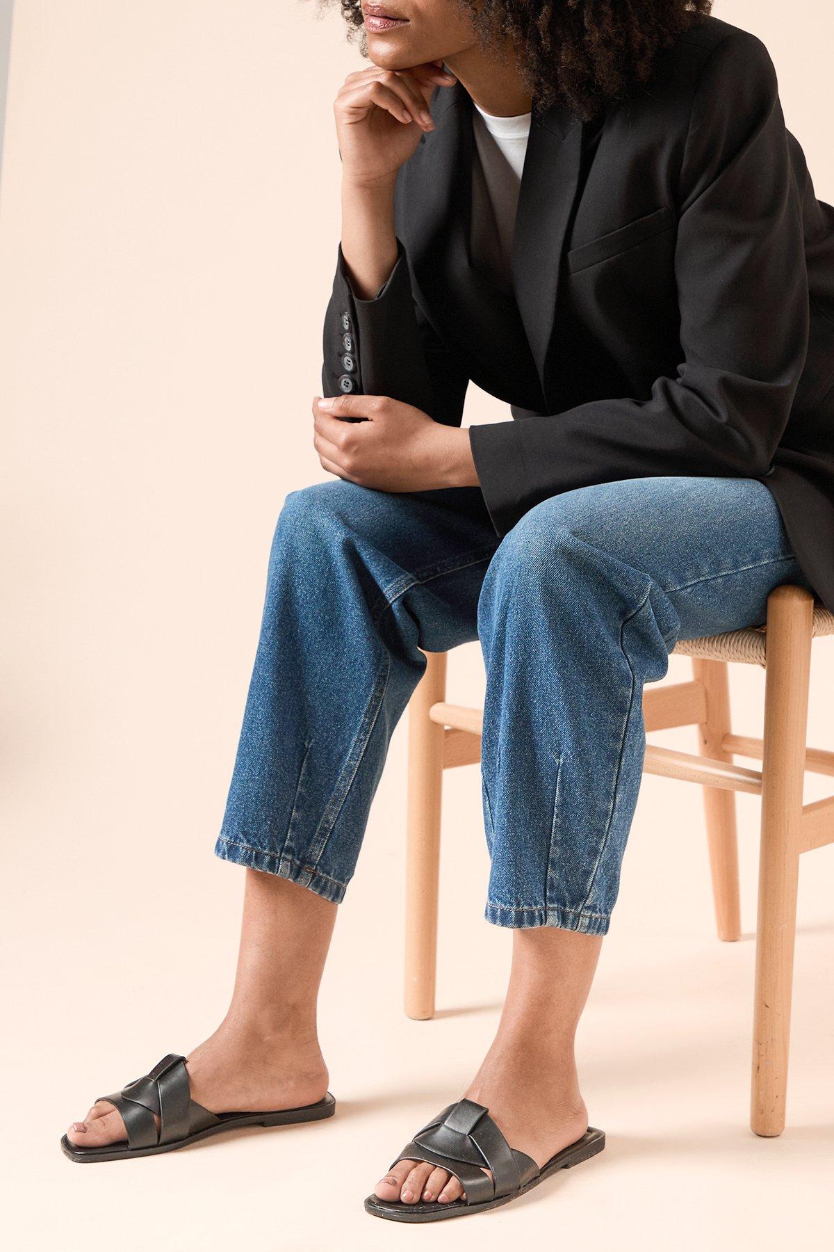 Dorothy Perkins Black Felicity Faux Leather Sliders | PLT